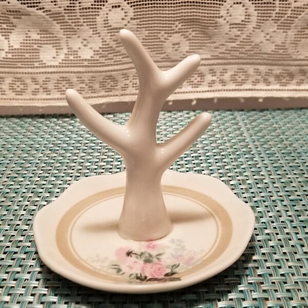 Ceramic Ring Holder - Etsy