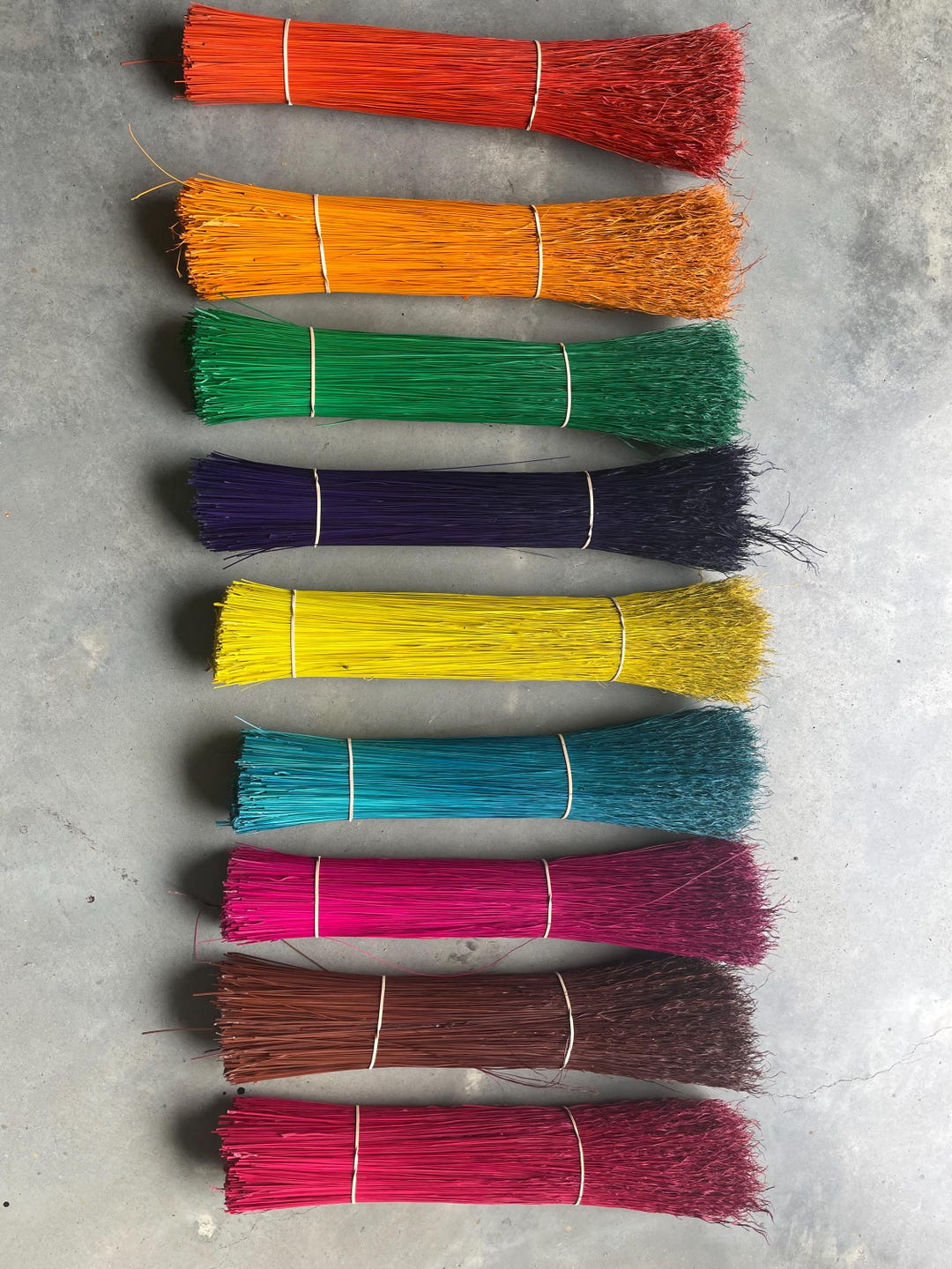 Dyed Broomcorn Hurl, 1/2 Lb Bundle, DIY Broom Crafting - Etsy