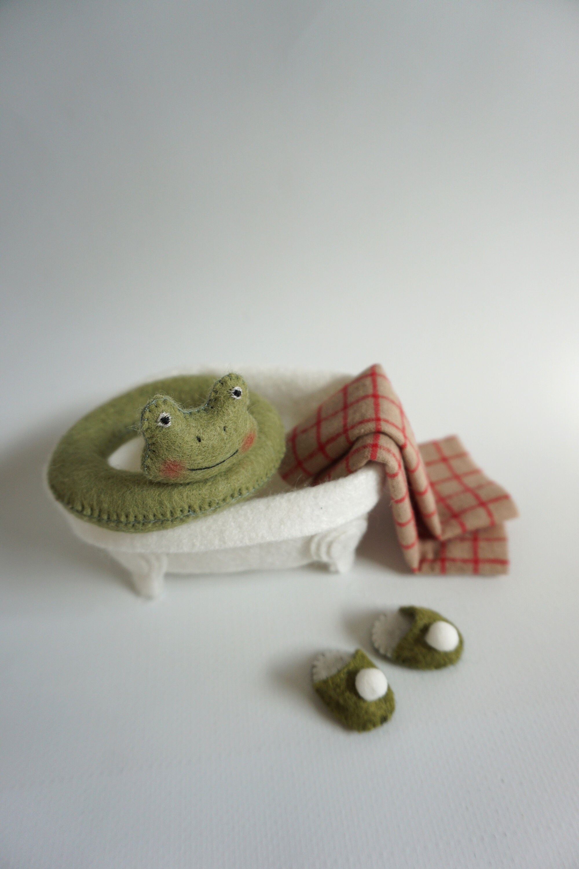 Collectible Bath Set/ Bath Set Frog/ Bath Set for a Doll/ Felt Bath Set ...