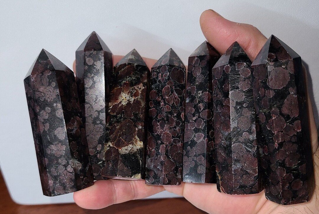 Arfvedzonite Garnet Crystal Towers (aka Alkali Amphibole, Soda ...