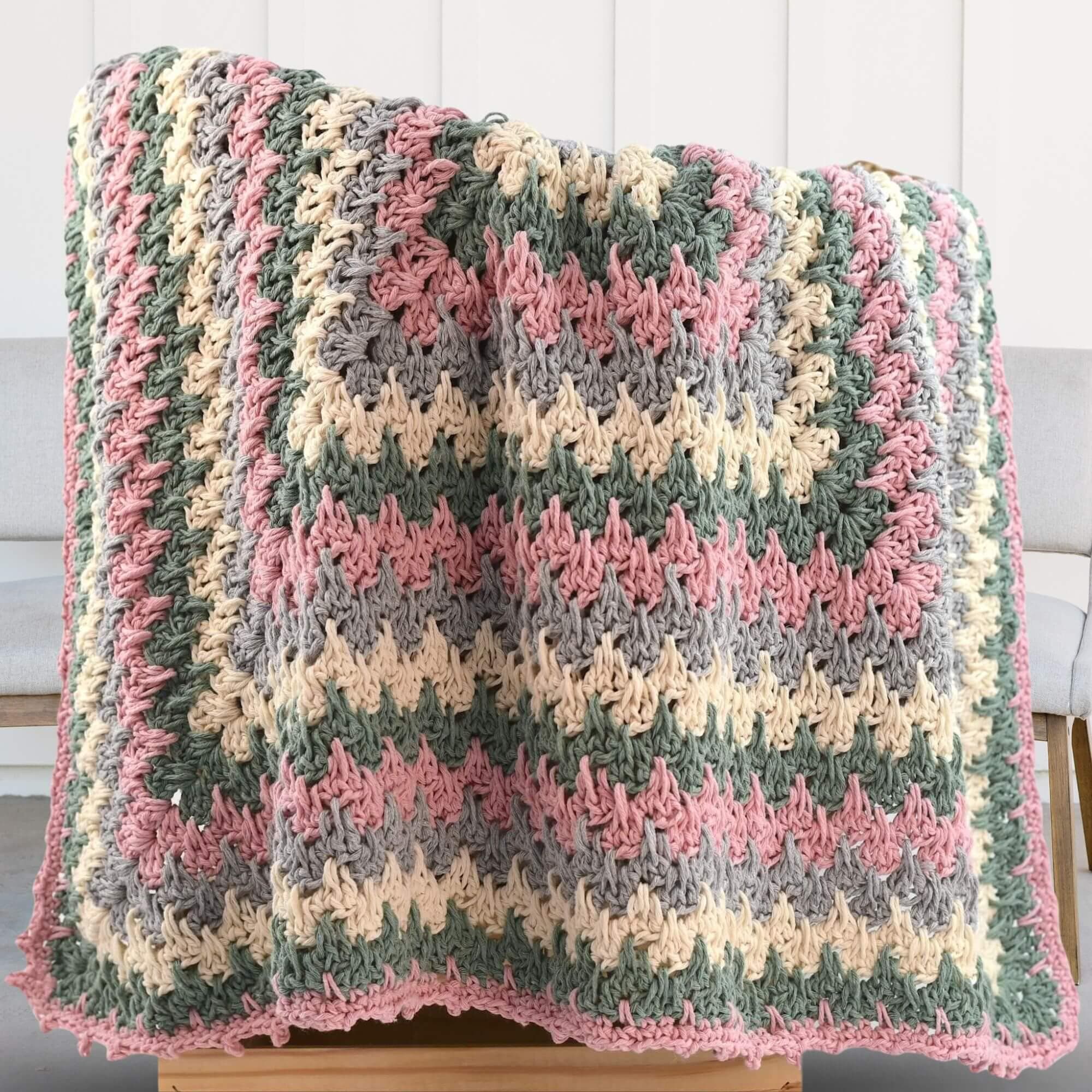 Rosewater Crochet Blanket Pattern: Center Out Throw (PDF Pattern) - Etsy