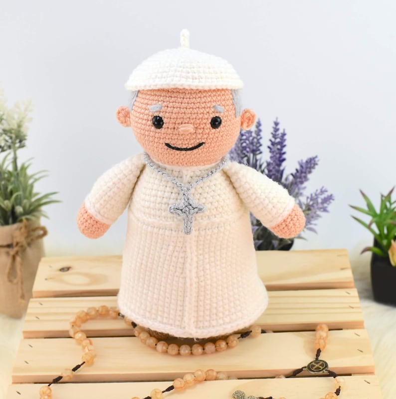 The Pope Amigurumi Crochet Pattern - Etsy