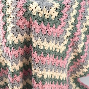 Rosewater Crochet Blanket Pattern: Center Out Throw (PDF Pattern) - Etsy
