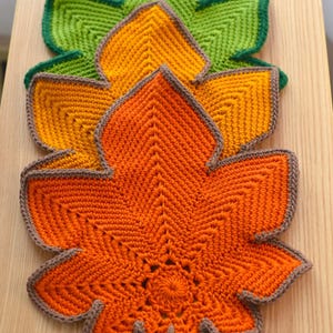 Maple Leaf Crochet PDF Pattern for Fall Decor - Etsy