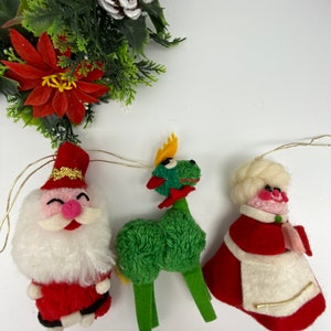 Vintage Yarn Christmas Ornaments, Santa Mrs Claus Reindeer Holiday ...