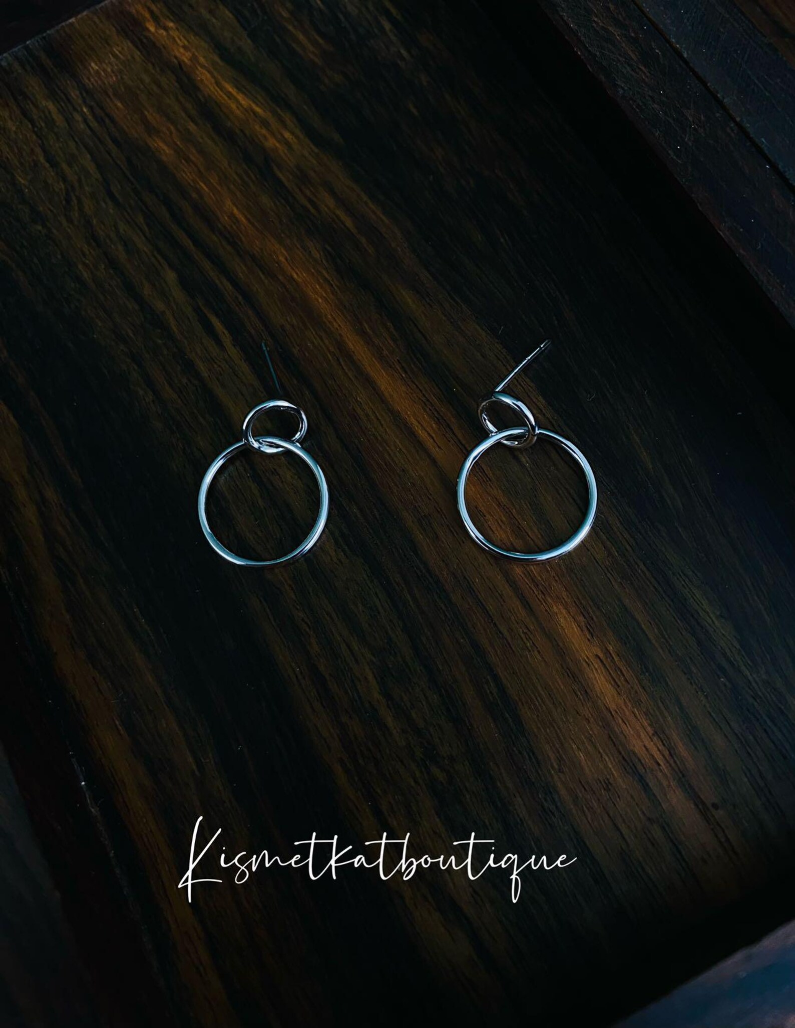 Double Circle Interlinked Stud Earrings, Geometric Round Earrings ...