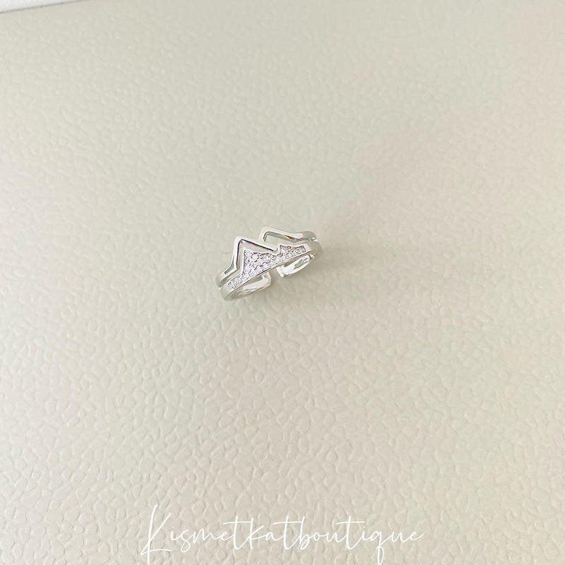Custom Mountain Peaks Ring - Etsy