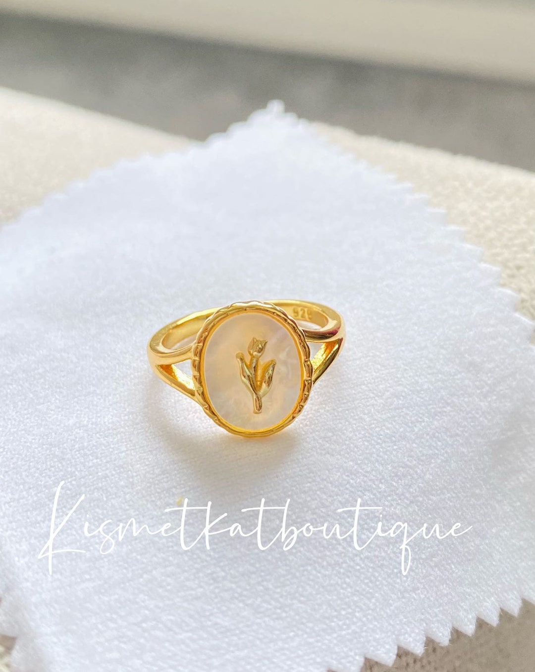 Pearlescent Ring Gold Color Geometric Oval Ring, Vintage Rose Ring for ...