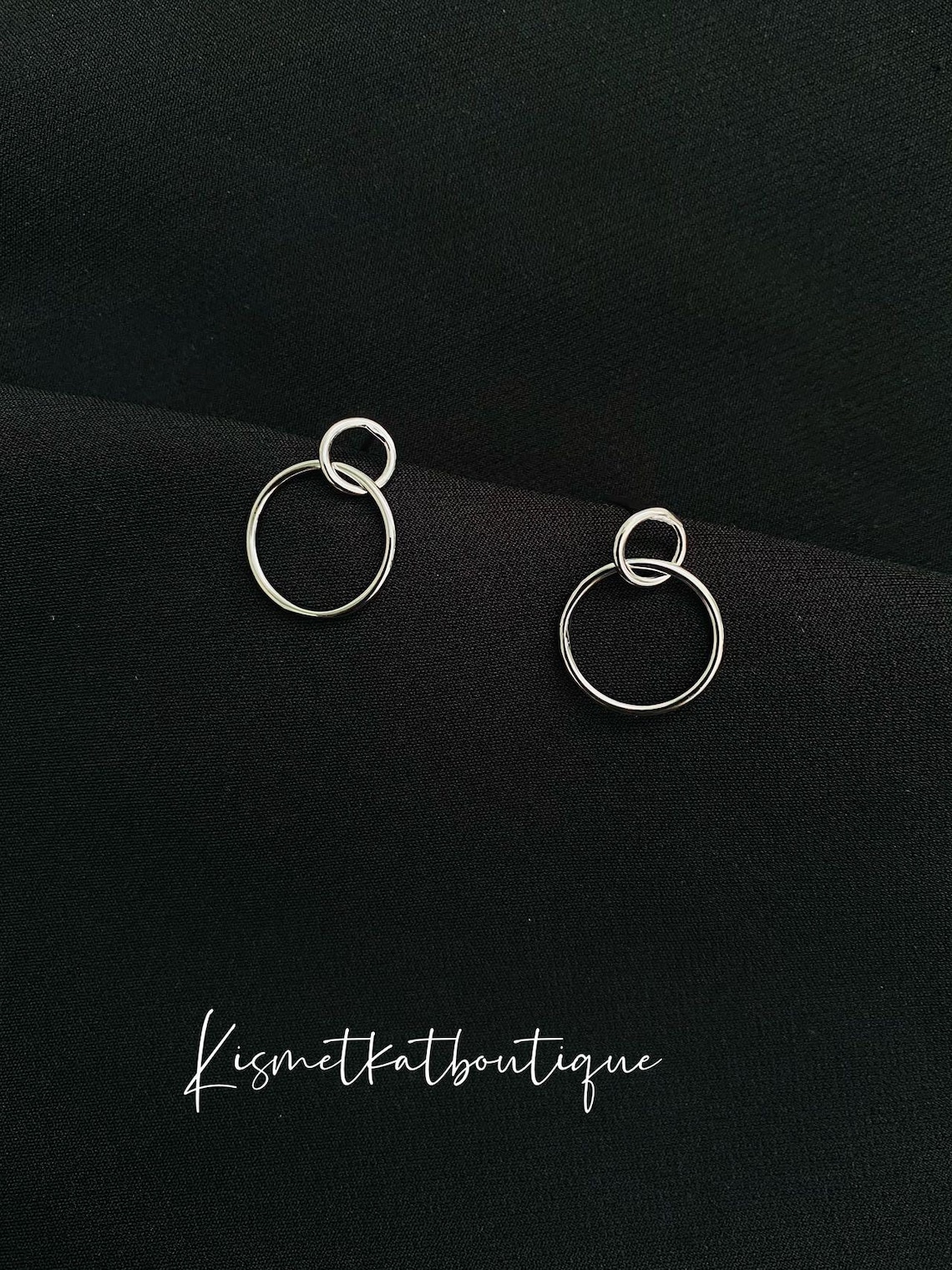 Double Circle Interlinked Stud Earrings, Geometric Round Earrings ...