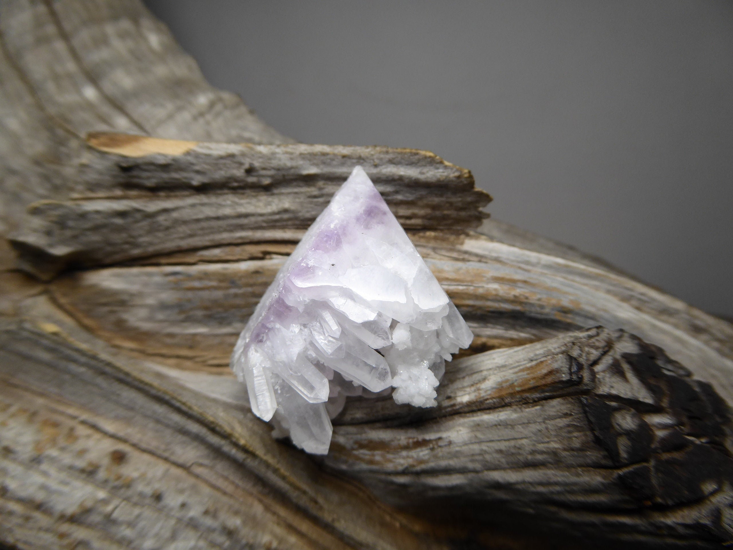 Chevron Purple Amethyst With White Quartz Crystal Terminations Jewelry ...