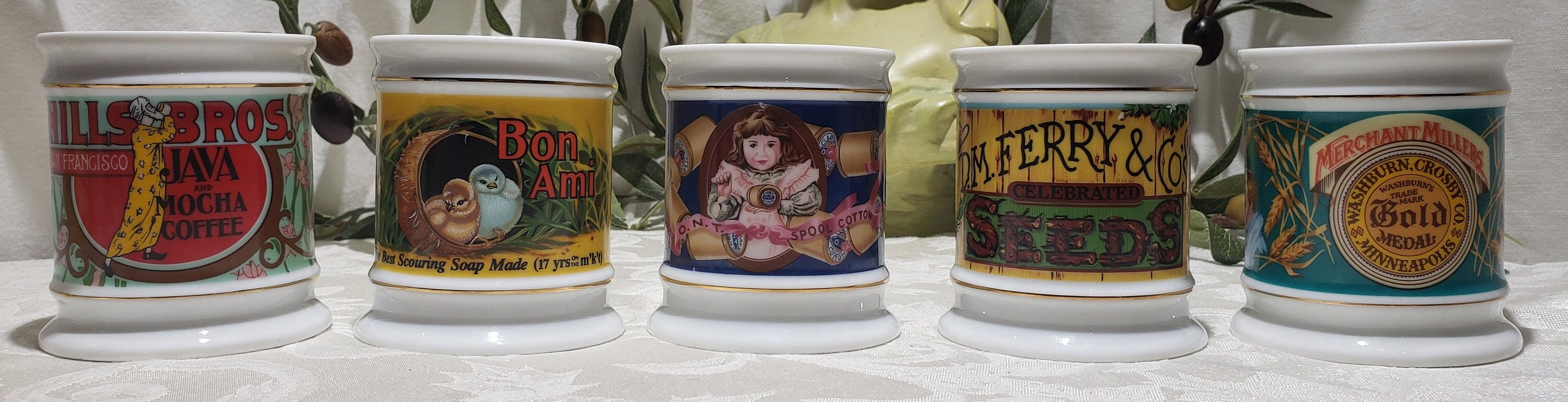 Vintage 1982 the Collector's Studio Set of 11 the Corner - Etsy