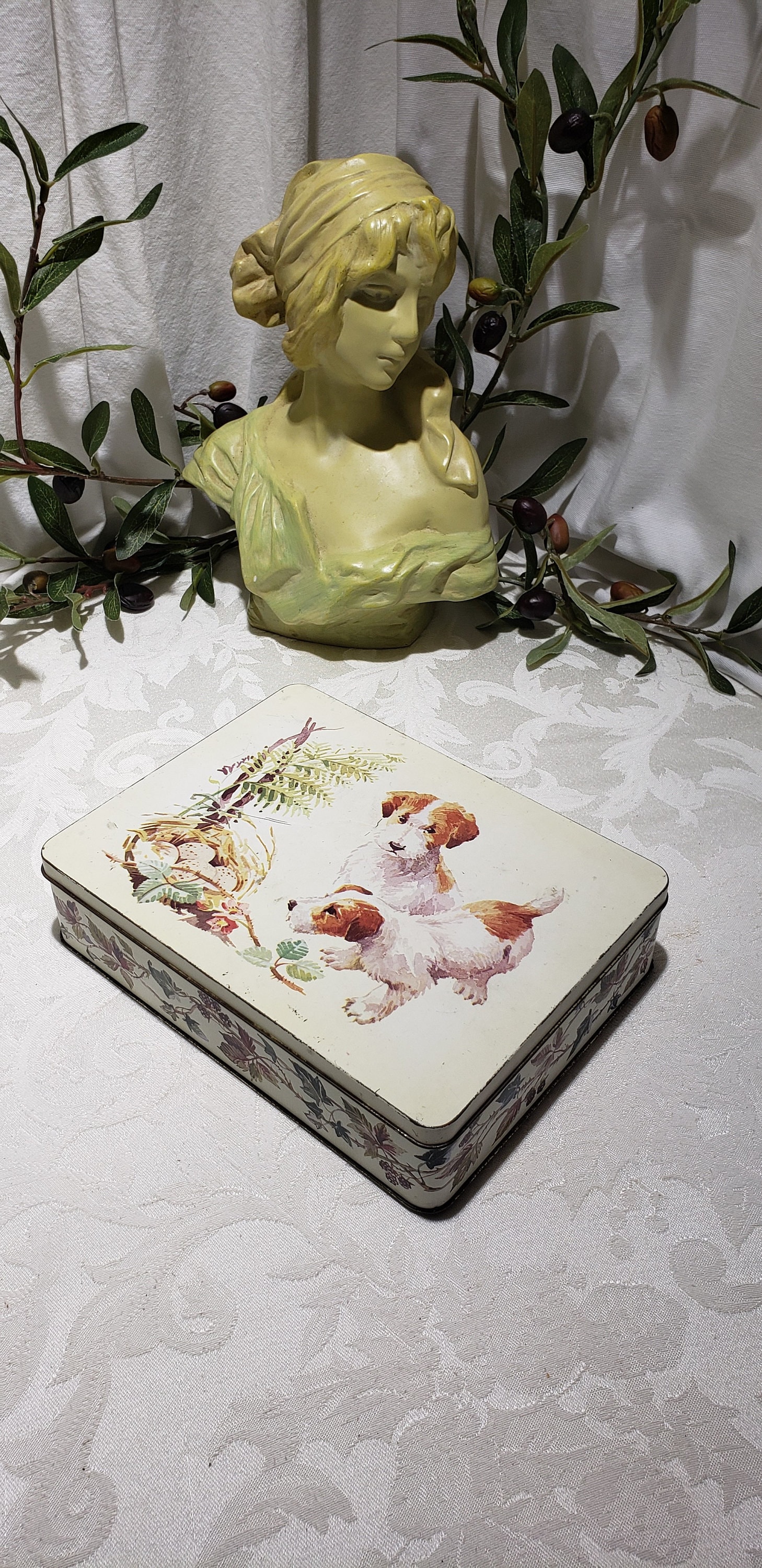 Rare Tin Container Made in England Exclusively for Case - Etsy