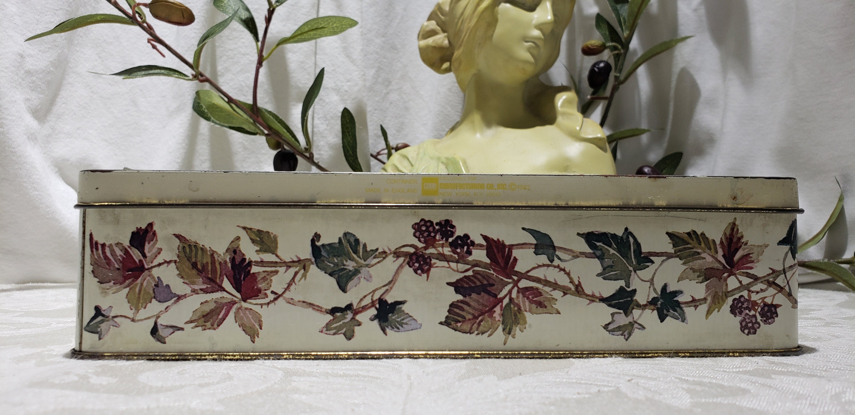 Rare Tin Container Made in England Exclusively for Case - Etsy