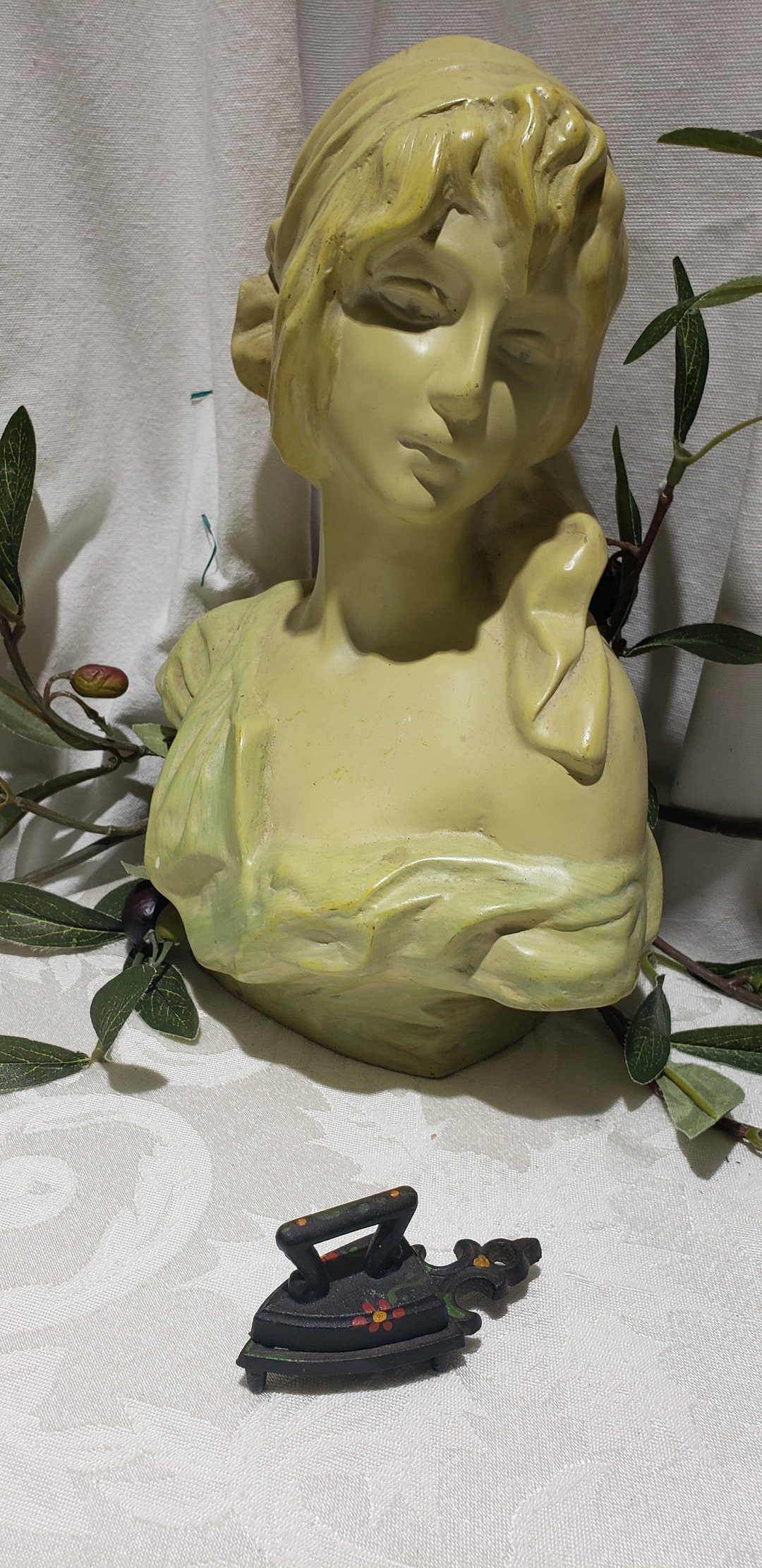 Vintage Hand Painted Floral Design Cast Iron Miniature Iron and Trivet ...