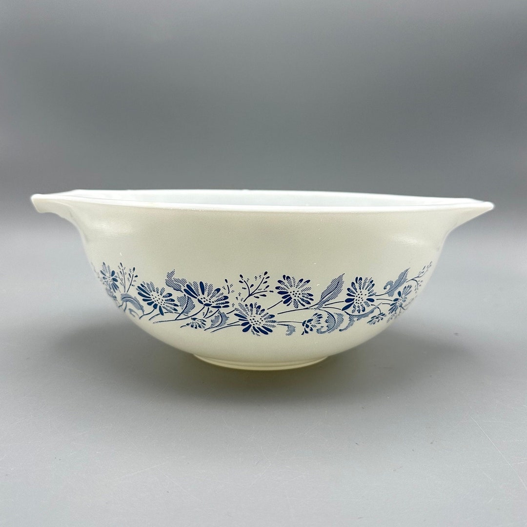 Vintage Pyrex Colonial Mist Cinderella Bowl #443 2-1/2 Quart - Etsy