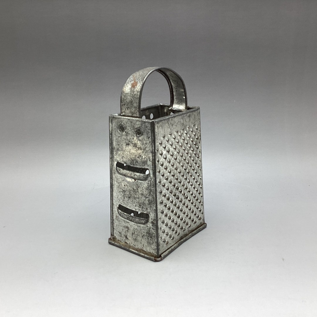 Vintage Kitchen Box Grater - Etsy