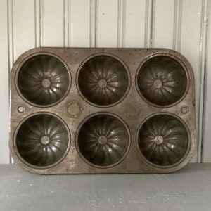 Vintage ECKO Muffin Tin Swirled Crown Decorative Baking Pan - Etsy