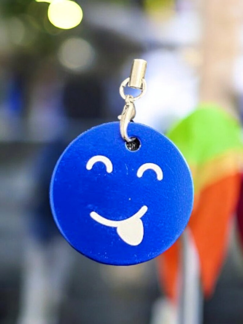 Tongue Out Emoji Engraved Aluminum Round Tag. Double Sided. Keychain ...