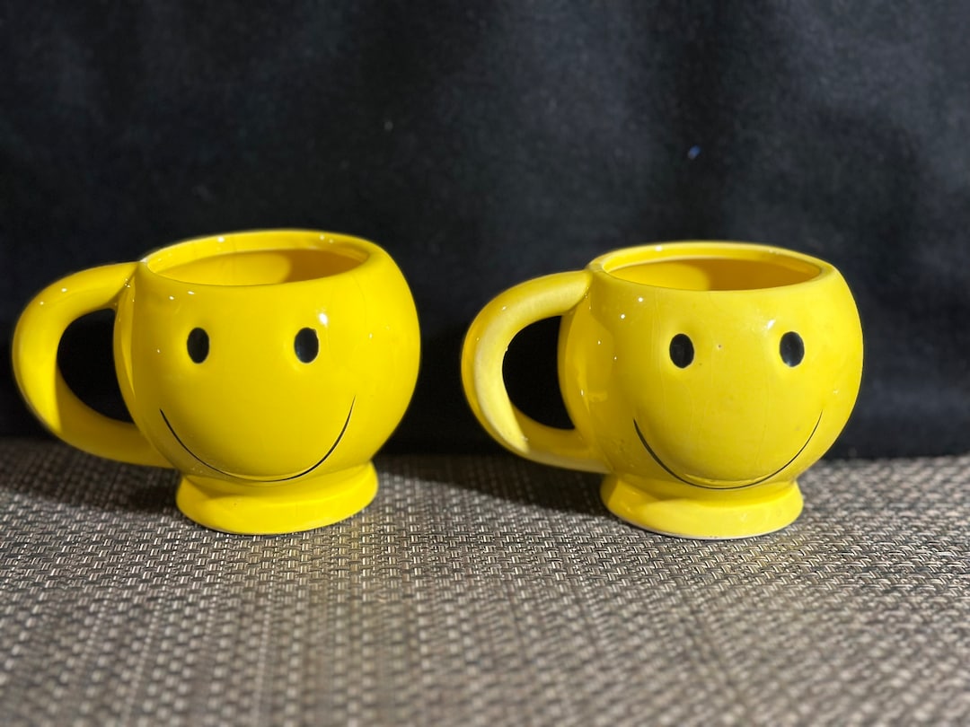 Pair of Vintage Yellow Smiley Face Pottery Mug, Mint Condition With Labels on the Bottom. - Etsy