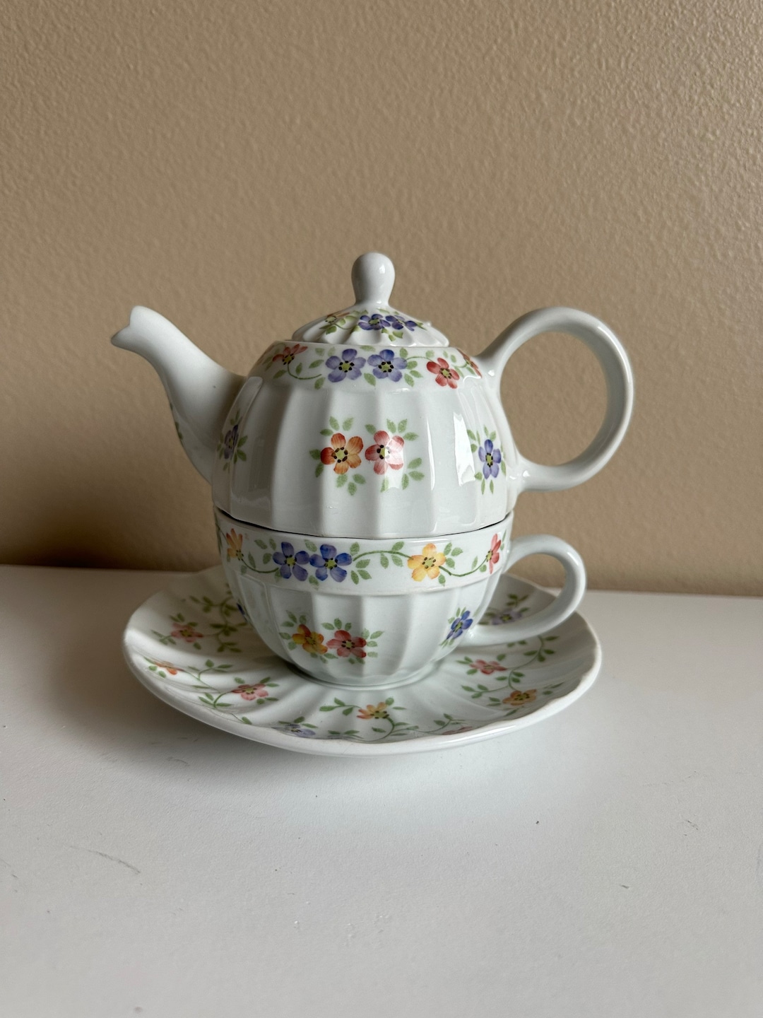 Andrea by Sadek, 5 Pc Floral Tea Set. Pot With Lid, Tea Strainer, Cup ...