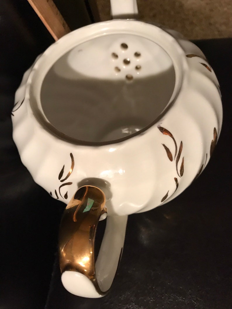 Gorgeous Ellgreave Genuine Heatmaster Staffordshire Teapot, 8-69 ...