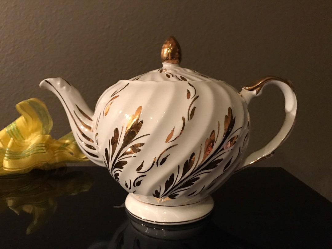 Gorgeous Ellgreave Genuine Heatmaster Staffordshire Teapot, 8-69 ...