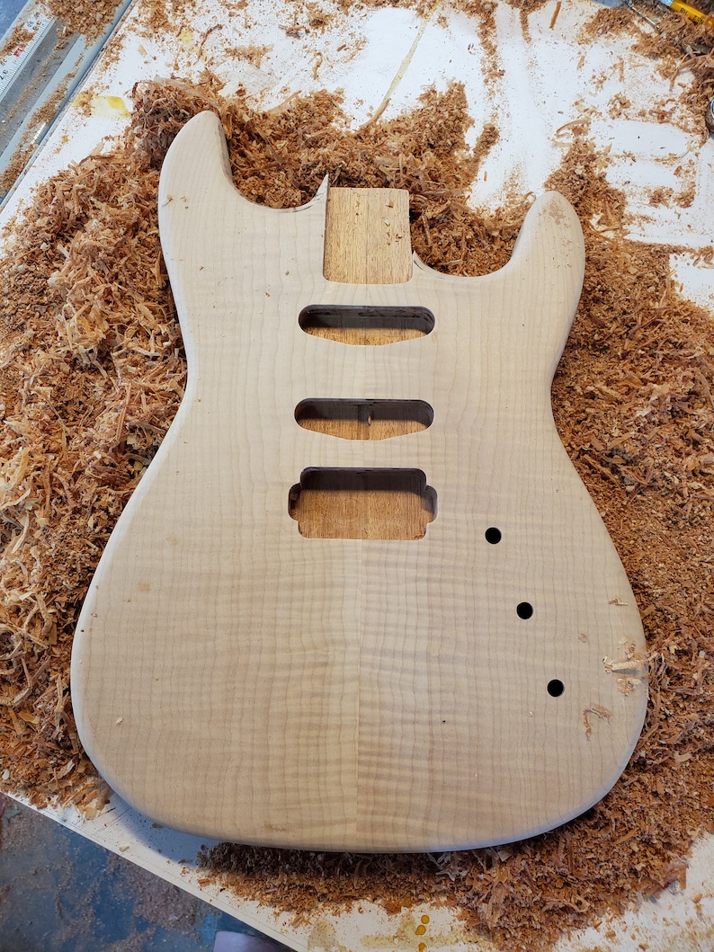 Custom Hand-Made Fender-Inspired Electric Guitar Bodies - Etsy Italia