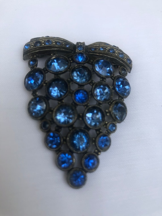 Little Nemo Art Nouveau Big Blue Crystal Grapes Brooc… - Gem