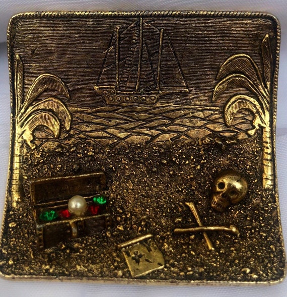 Signed MUSI Pirate TREASURE themed Shoe Clips - Gem