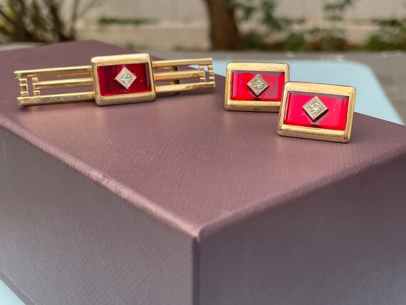Stunning Anson Red and Gold Art Deco cufflink and tie… - Gem