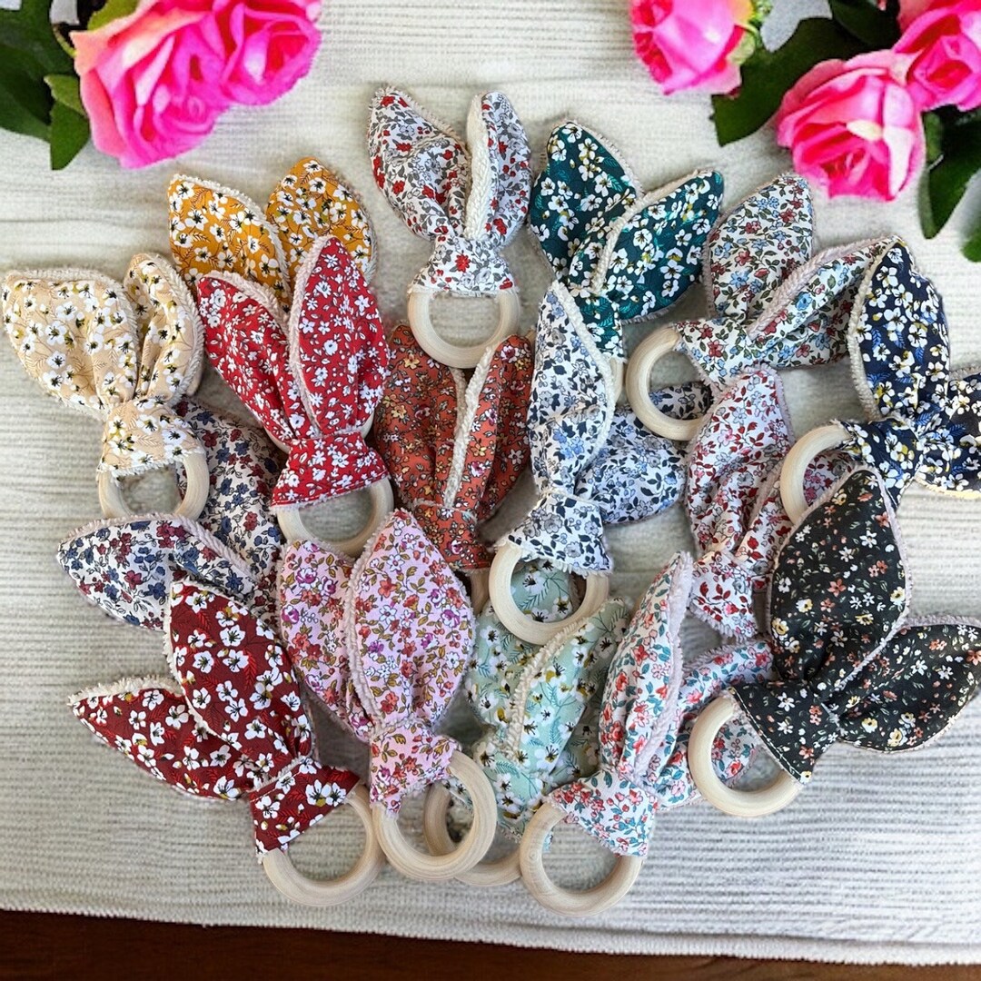 Rattle Teething Ring Flower Fabrics and Bamboo Sponge Comforter in an ...