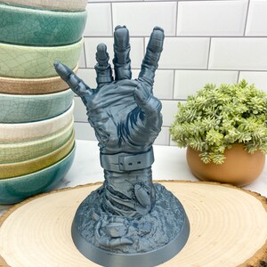 Controller Stand Zombie Hand, Zombie Controller Holder, Video Game Gift ...