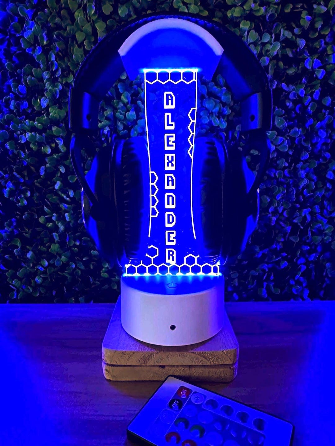 Personalized Gamer Headphone Stand: LED Light-up Headset Holder - Etsy
