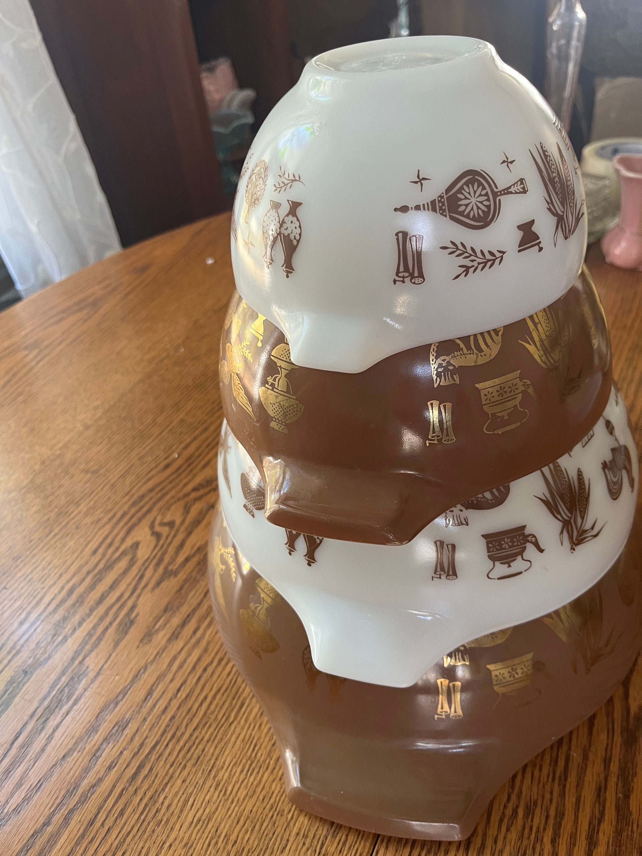 PYREX Vintage americana Early American Cinderella Nesting Bowls Display ...