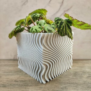 The Wavy Square Planter Pot With Optional Drip Tray in Shiny Copper ...