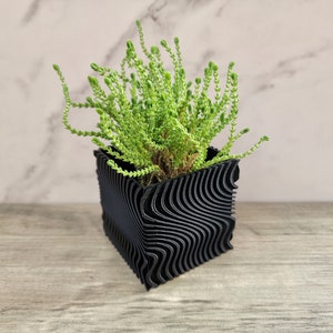 The Wavy Square Planter Pot With Optional Drip Tray in Shiny Copper ...