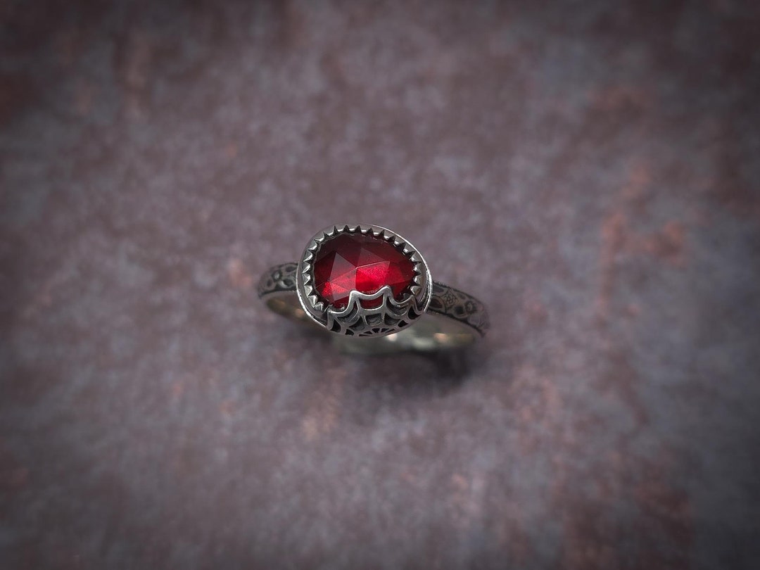 Garnet Spider Web Halloween Silver Ring Size 7.5 // Unique Spooky ...
