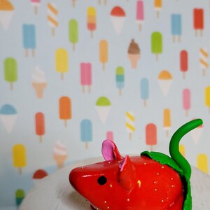 Strawberry Mouse - Etsy