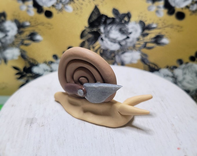 Ghost Snail - Etsy