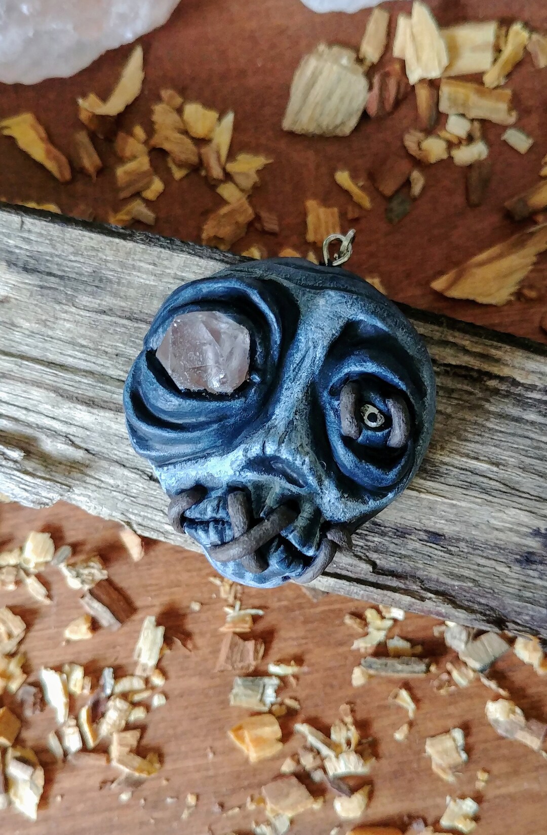 Shrunken Head Creepy Cute Pendant Voodoo Skull Crystal Spooky Accessory ...