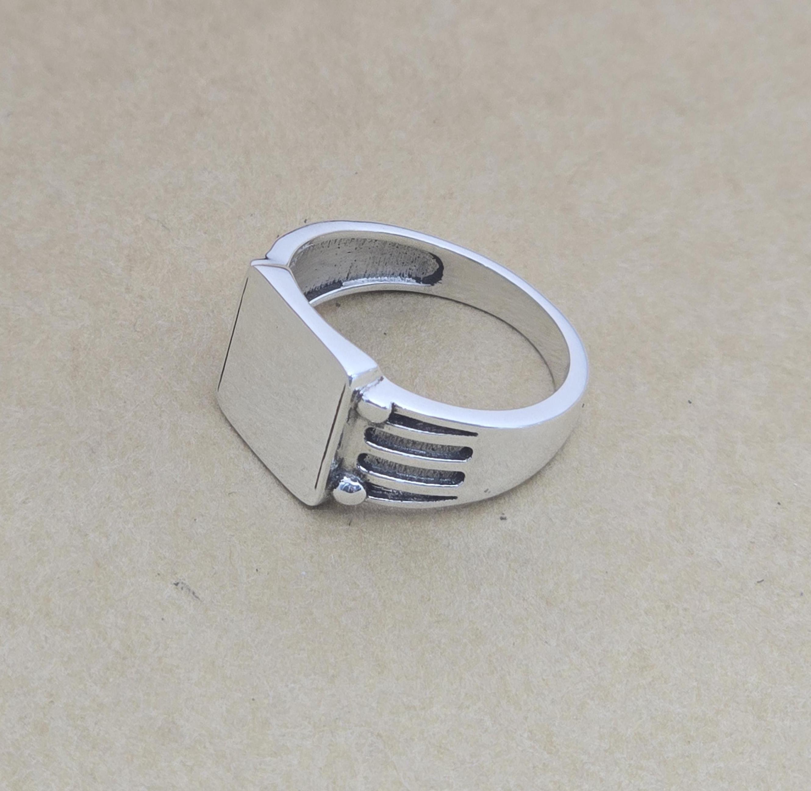 Sterling Silver Square Signet Ring, Minimalist Unisex Jewelry - Etsy