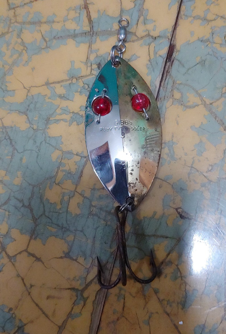 1960s GIBBS Ruby Eye Wiggler No. 3 - Etsy
