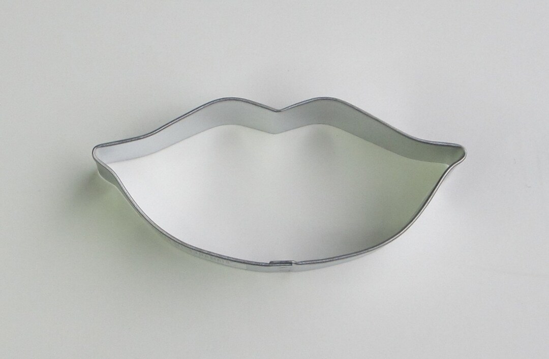 3" Lips Mouth Cookie Cutter Beauty Salon Diva Make up Cosmotology - Etsy