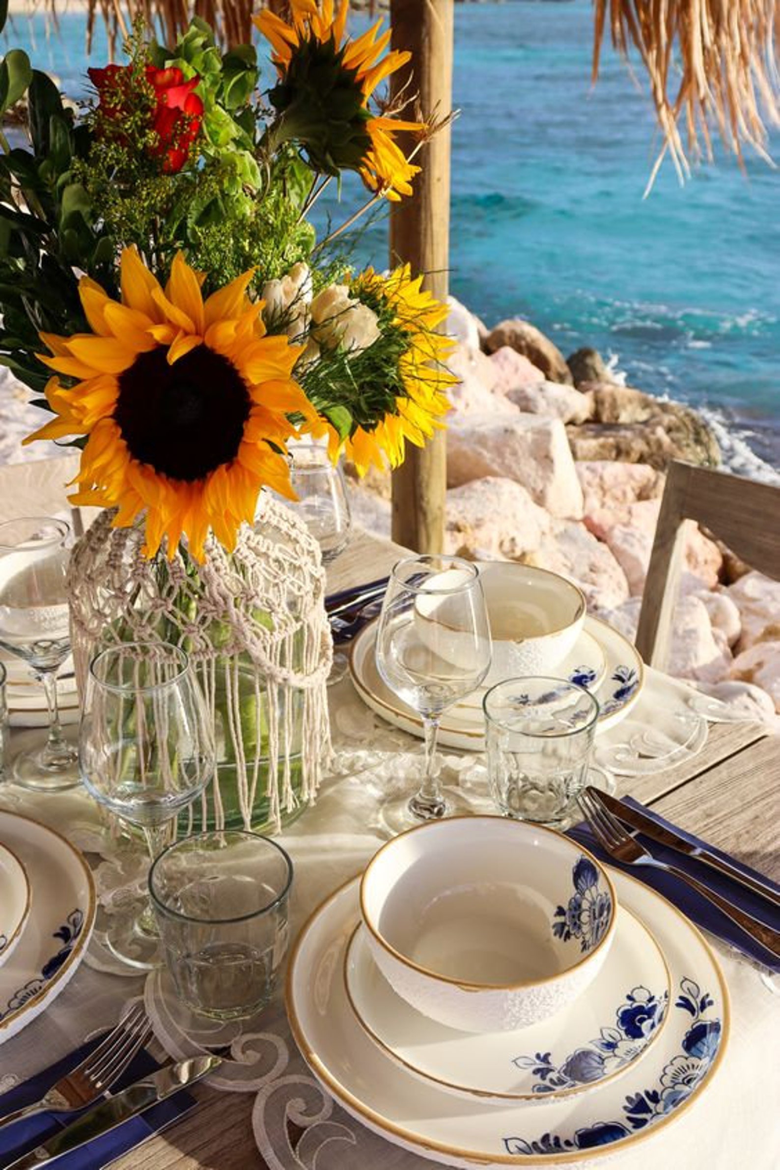Set of 4 Delft Blue Dinner Plates With a Rustic Rim and Delft | Etsy