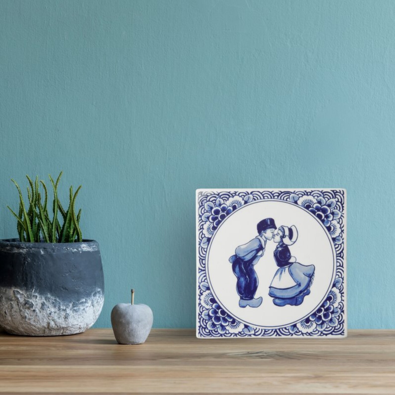 Original Delft blue Dutch porcelain tile with kissing couple | Etsy
