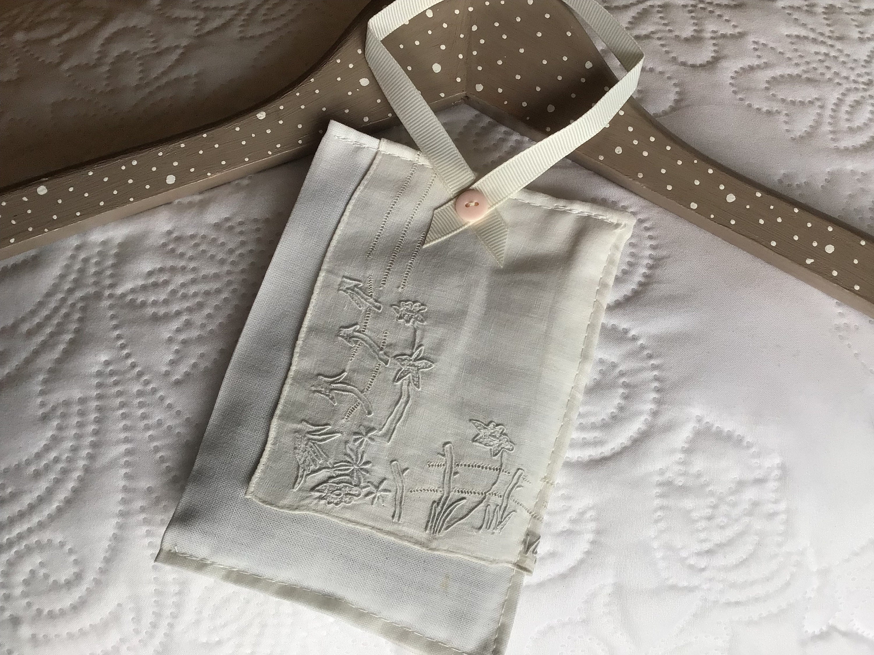 Vintage Antique Embroidered Lavender Bags/beautiful Lavender Sachets ...
