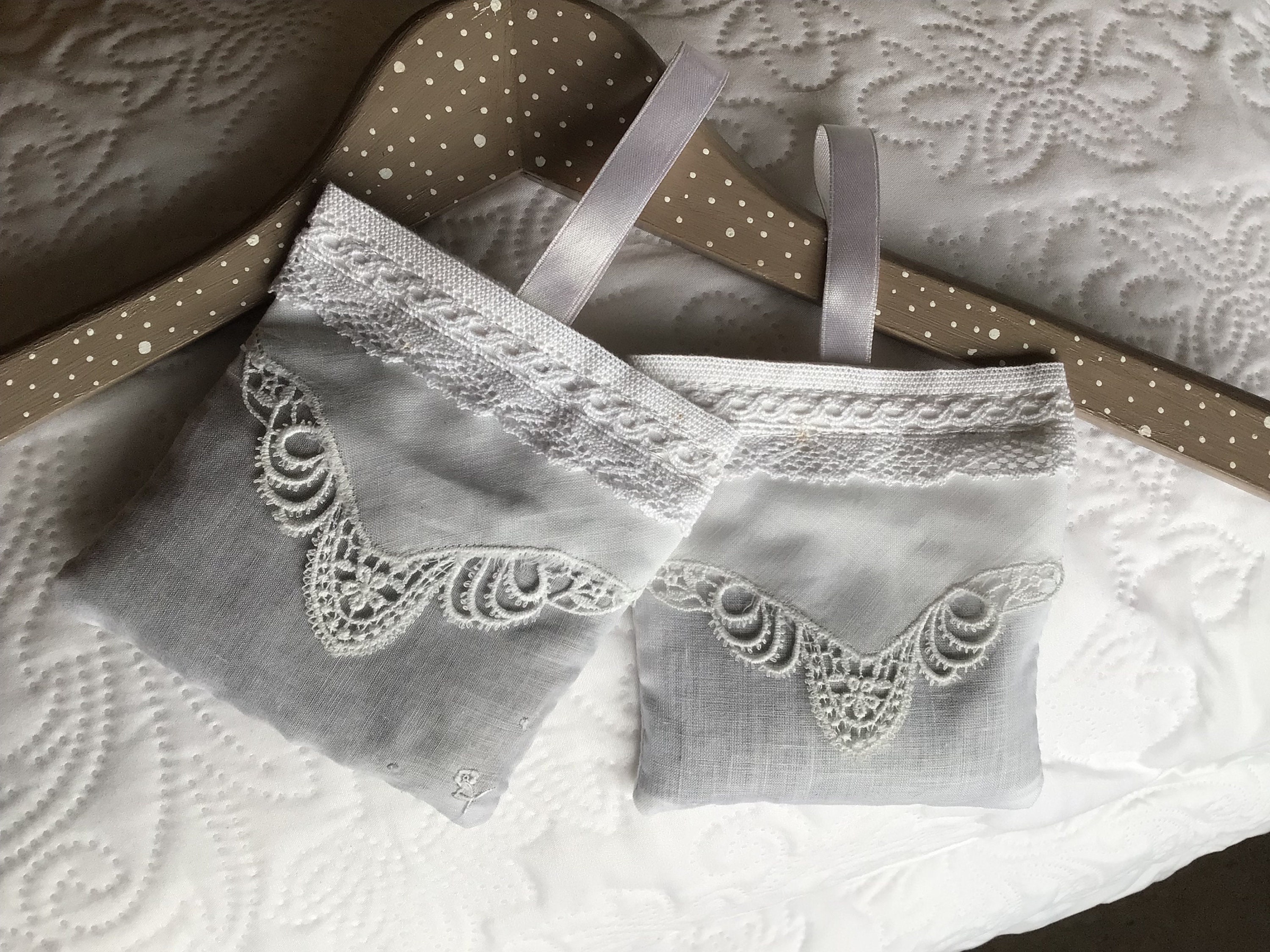 Vintage Antique Embroidered Lavender Bags/beautiful Lavender Sachets ...