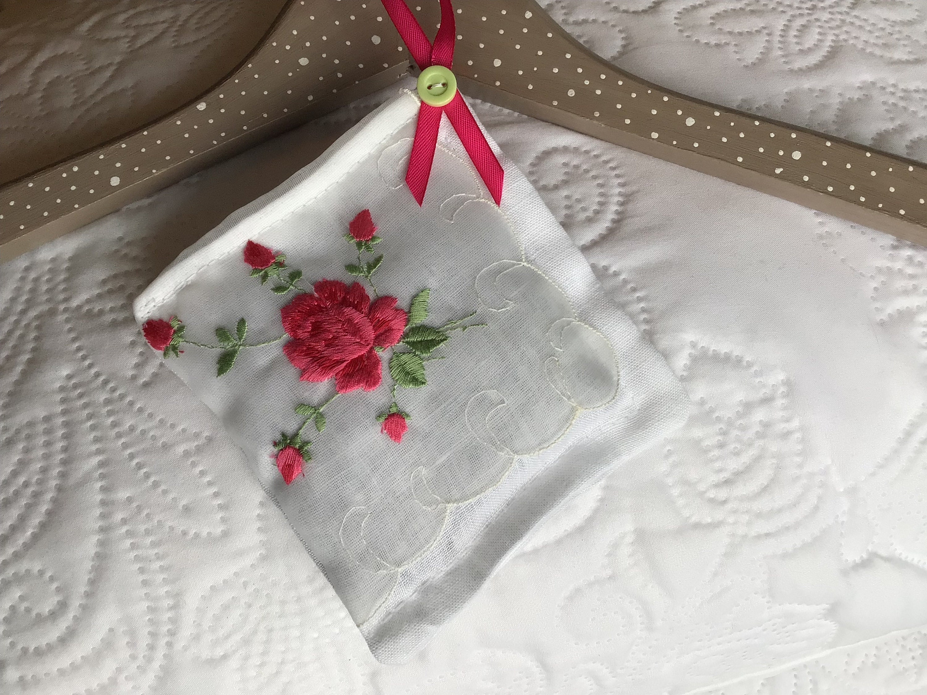 Vintage Antique Embroidered Lavender Bags/beautiful Lavender Sachets ...