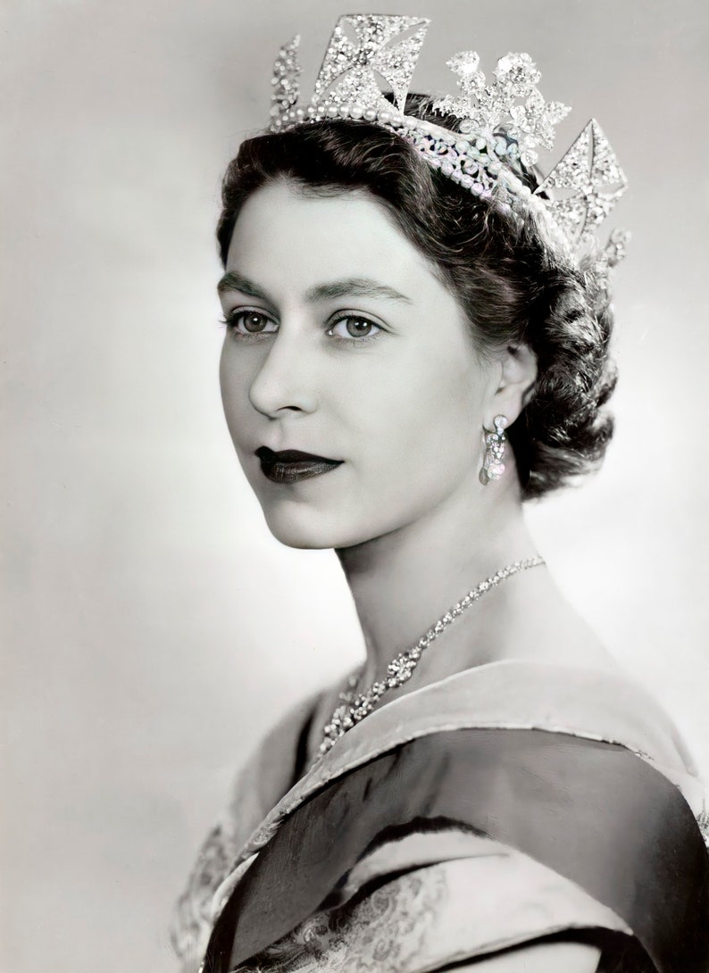 Queen Elizabeth II Portrait 13 X 19 Photo Print - Etsy