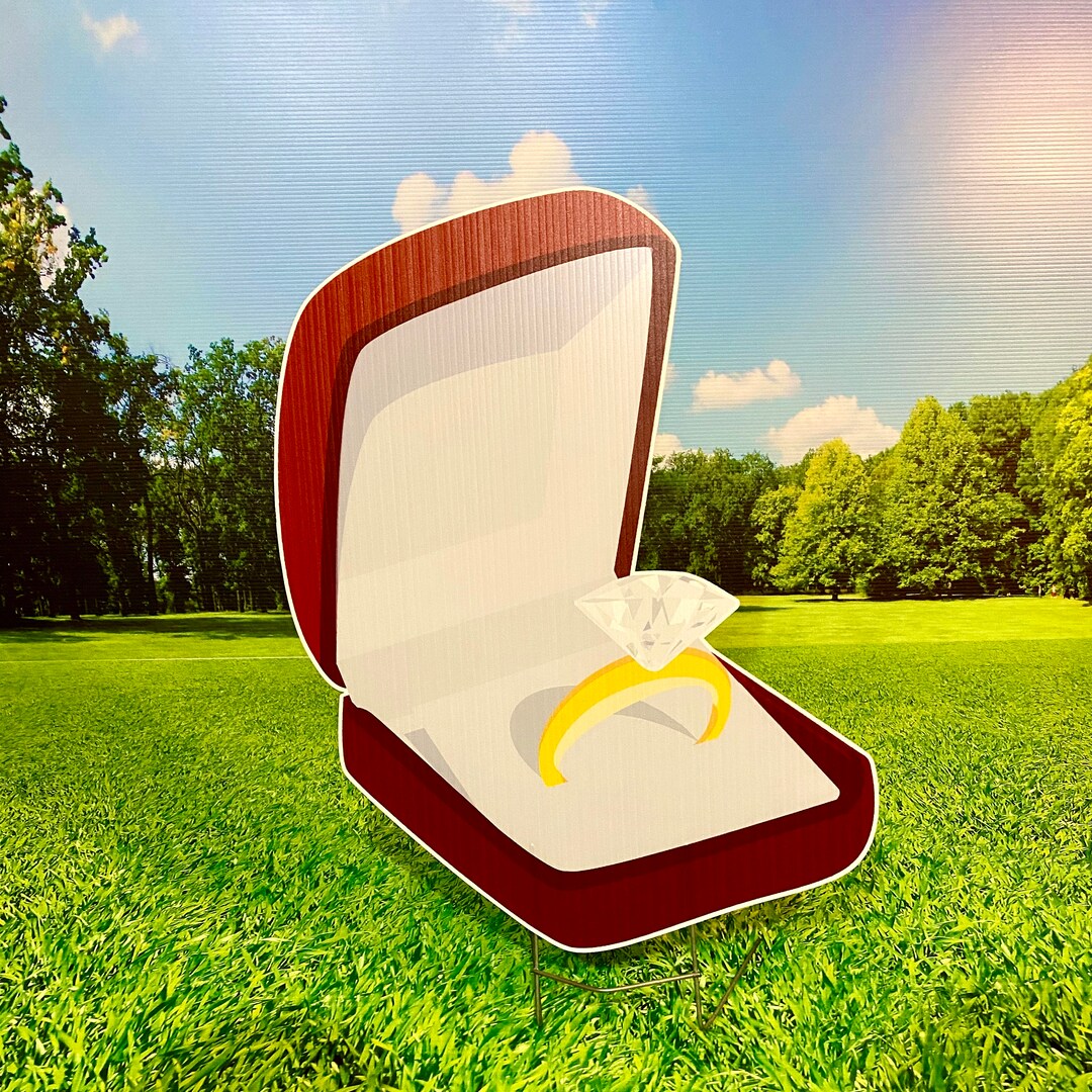 Lawn Sign - Engagement Ring in Square Box - Etsy